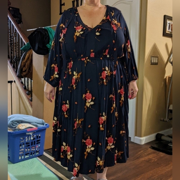 torrid | Dresses | Torrid 34 Sleeve Midi Dress Size 5 | Poshmark